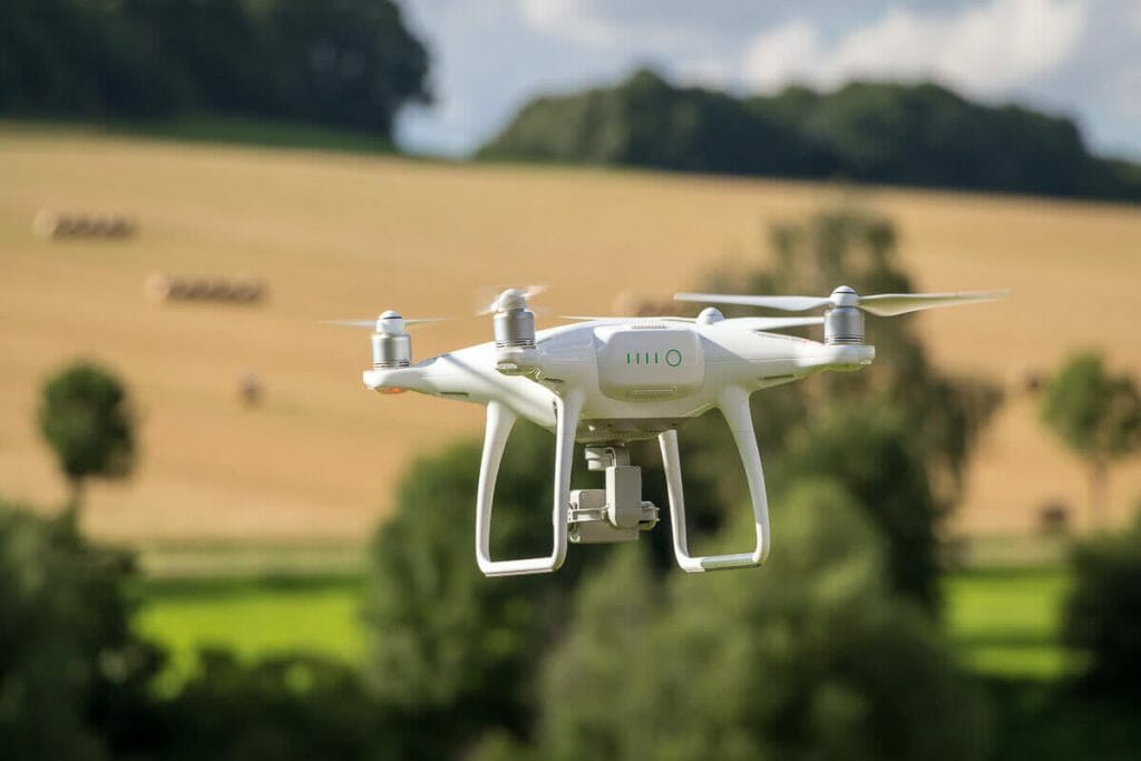 My Review of the DJI Phantom 4 (Standard, Advanced and Pro) - Drone ...